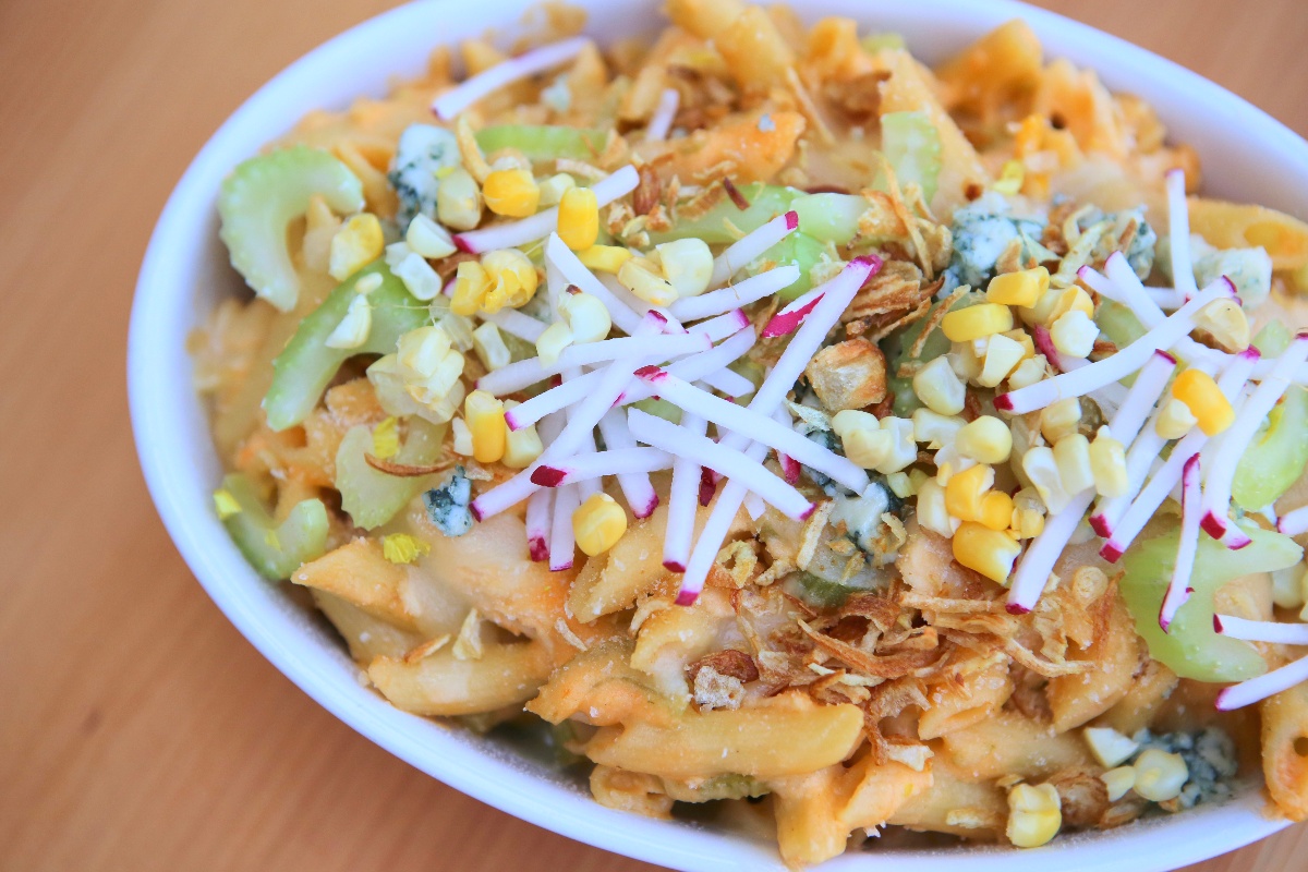 Dandy® Super Sweet Corn & Buffalo Chicken Mac and Cheese